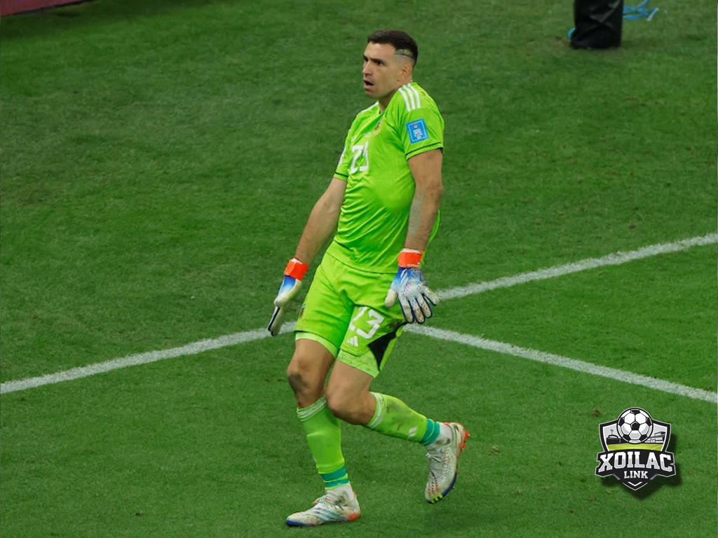 Thủ môn là gì? Từ định nghĩa vị trí đến những cái tên xuất sắc nhất